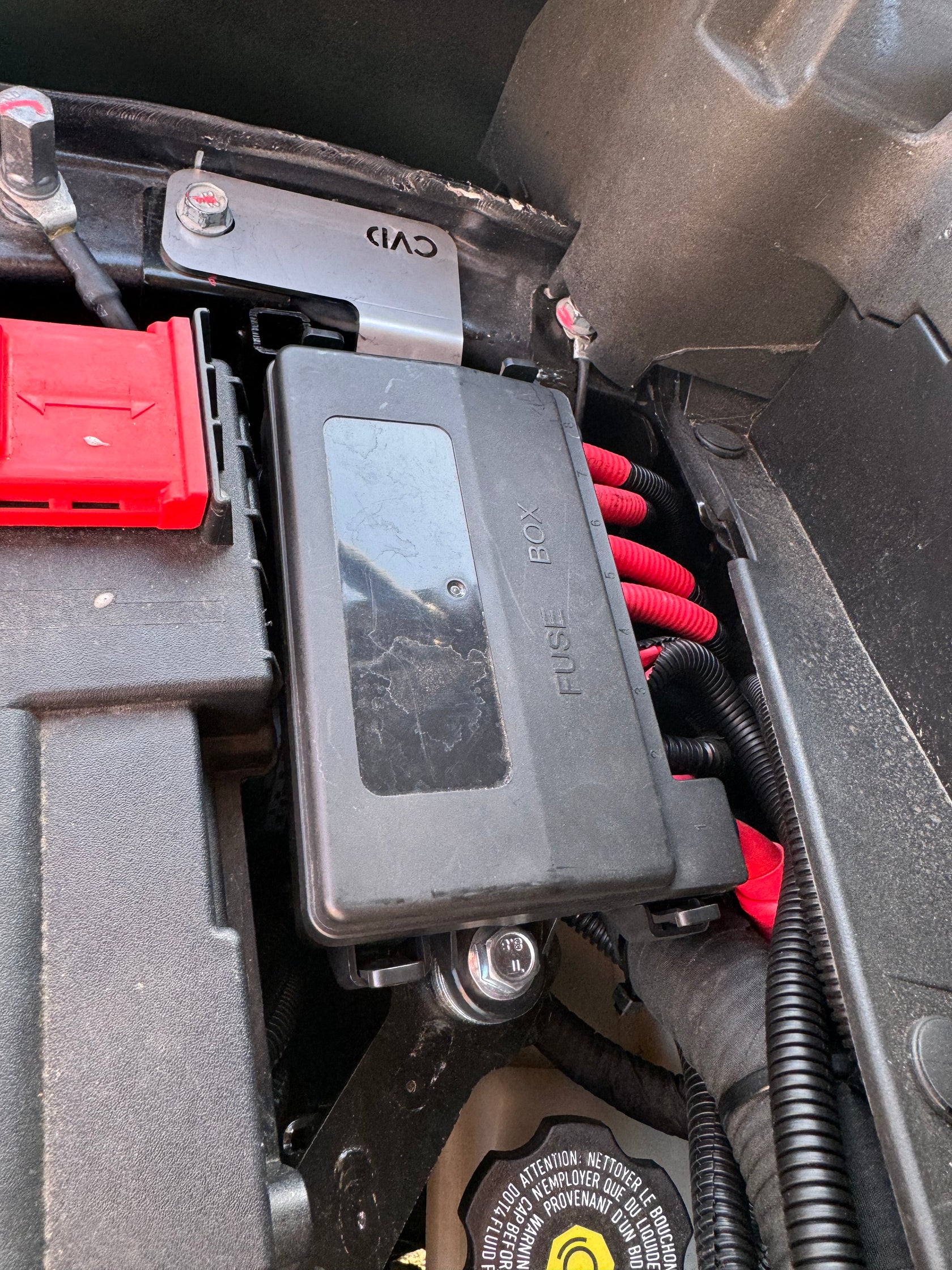 Chevrolet Silverado 1500 - 7 Way Midi Fuse Kit (Engine Bay) with Mount ...