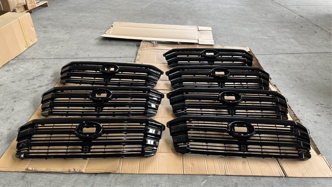 Toyota Landcruiser 300 Series Factory Style Grill – Complete Vehicle ...